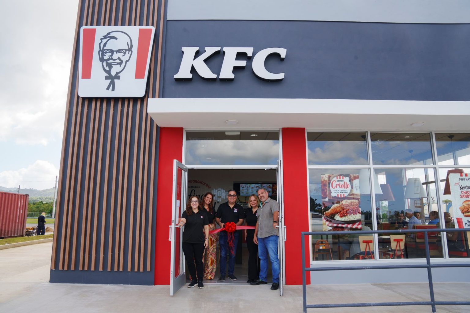 P. Rico-KFC tiene un nuevo local en Bayamón – Inter News Service