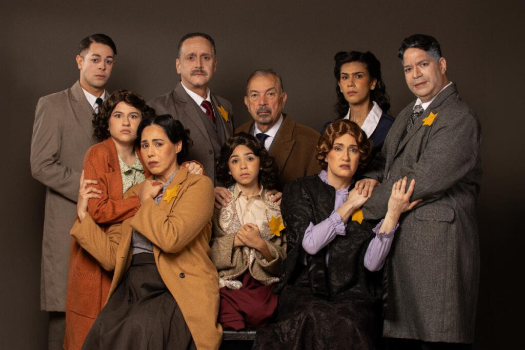 P. Rico-Puesta en escena “El diario de Ana Frank” en el Centro de ...